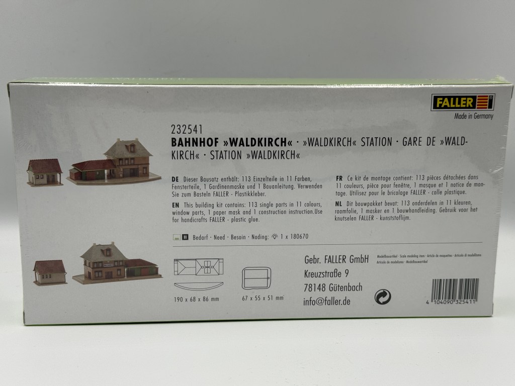 Faller Spur N – 232541 – Bahnhof „Waldkirch“ – Oschado